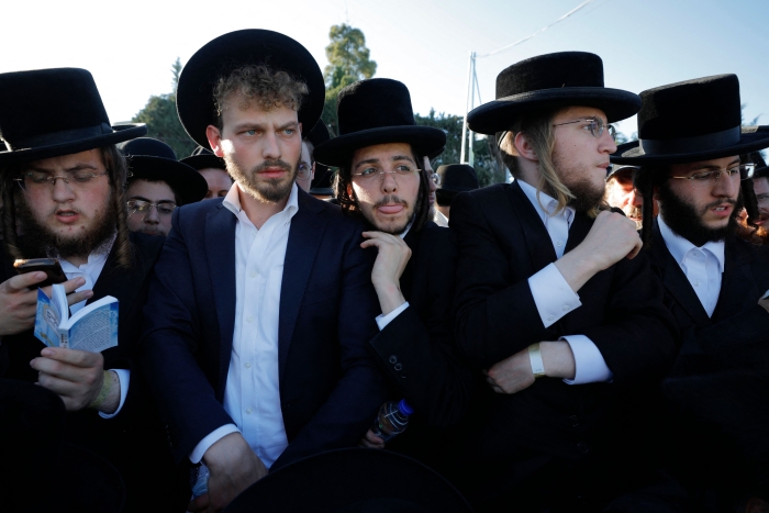 report-ultra-orthodox-jews-assault-gentile-woman-to-move-to-back-of
